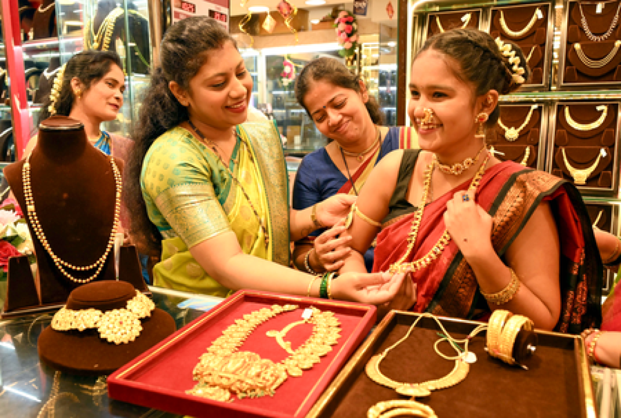 Fluctuations in Precious Metal Prices Amid Rising Tensions in the Gulf ...