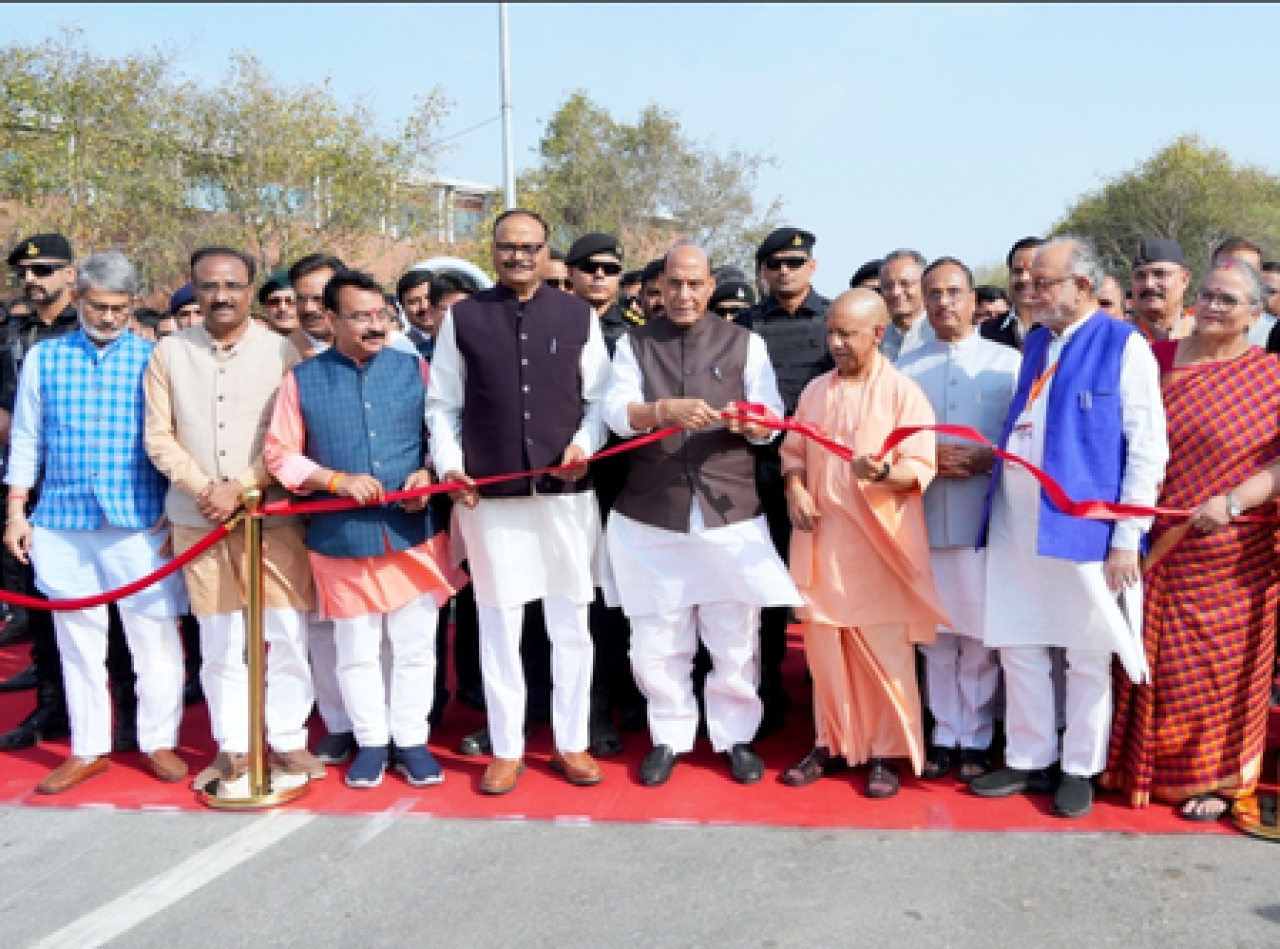 Rajnath Singh Unveils Green Corridor Project in Lucknow, Enhancing ...