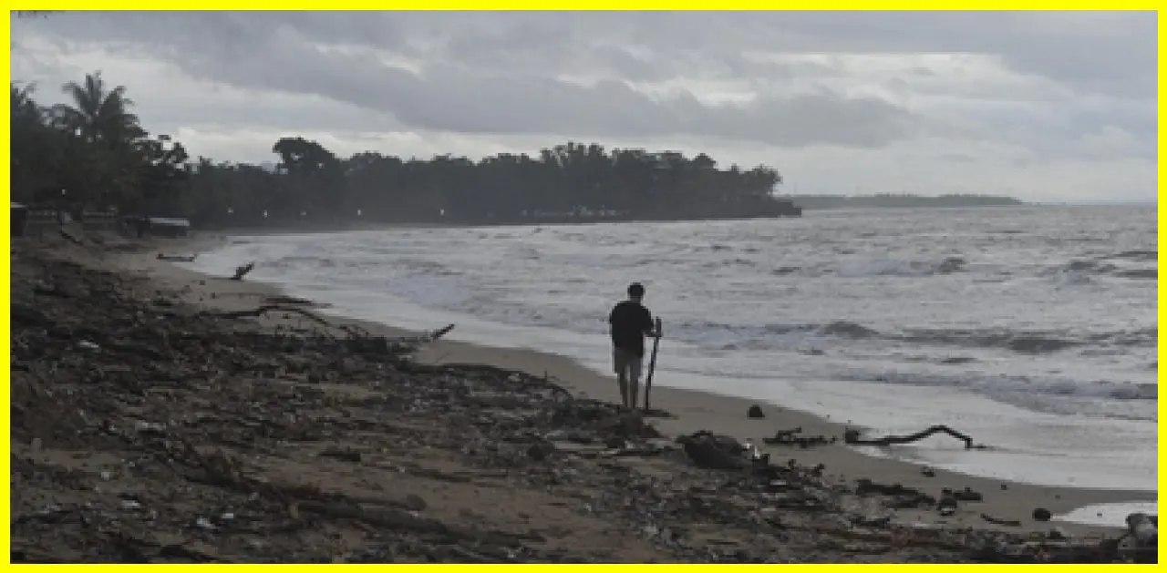 Tsunami Warning Issued for Indonesia and Japan Following 7.8 Magnitude ...